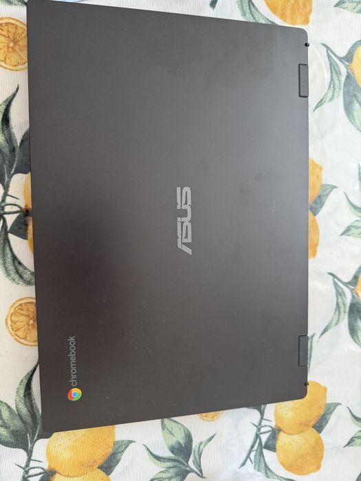 Продам Хромбук Asus - Ноутбуки Астана на Olx